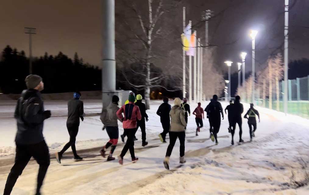 Juoksuringin vauhtikestävyysharjoitus - Juoksija