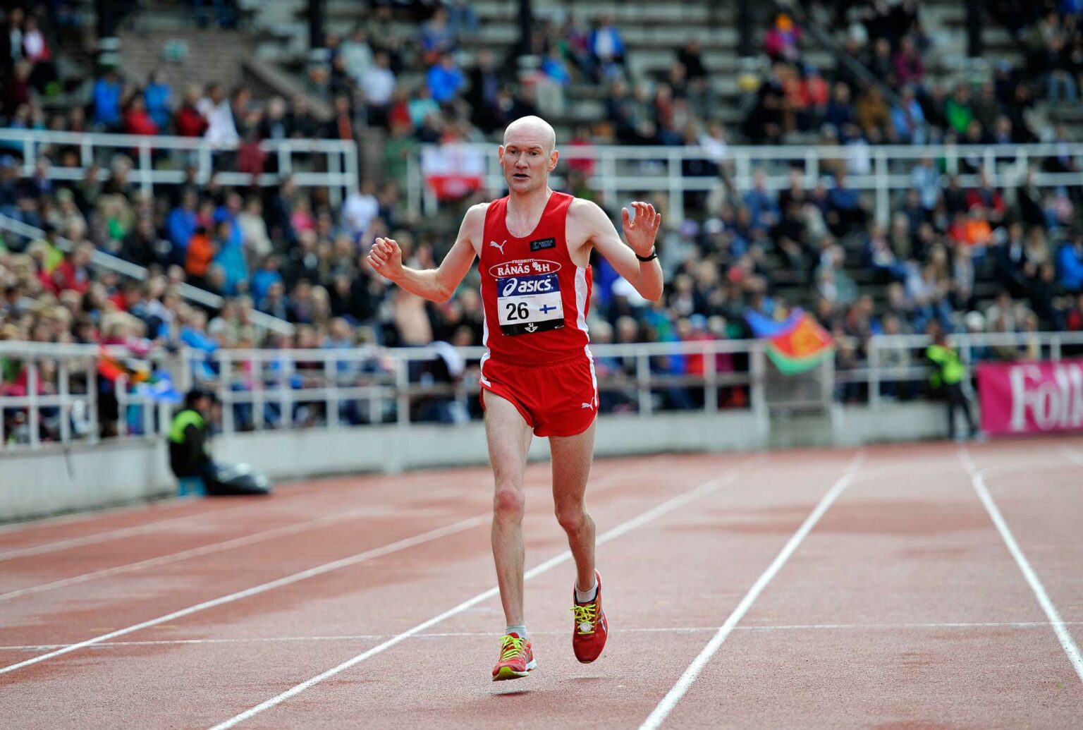 Janne Holmén: Juoksua lonkan proteesileikkauksen jälkeen - Juoksija