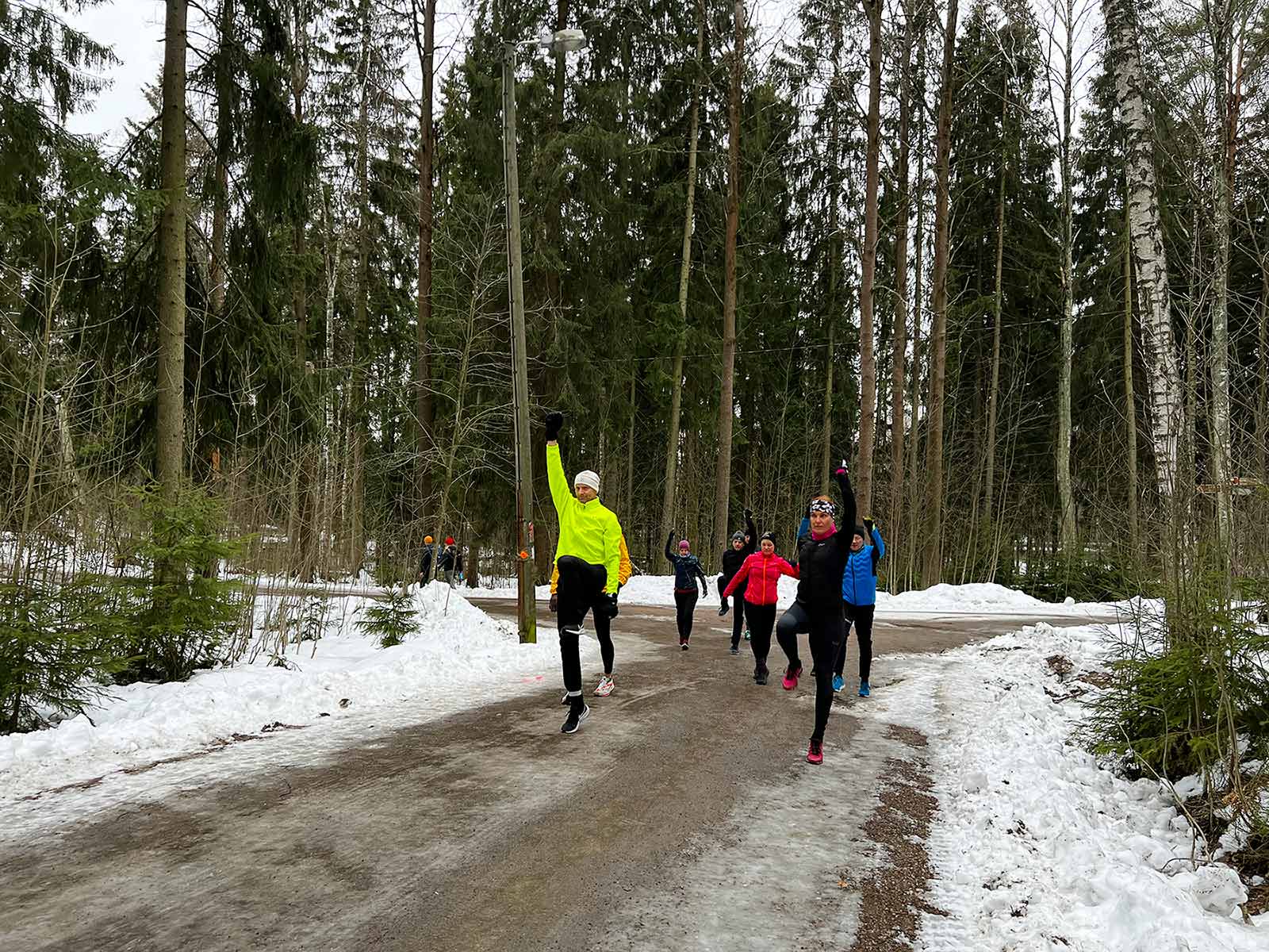 Juoksurinki x Saucony Run Club: mäkiharjoitus - Juoksija