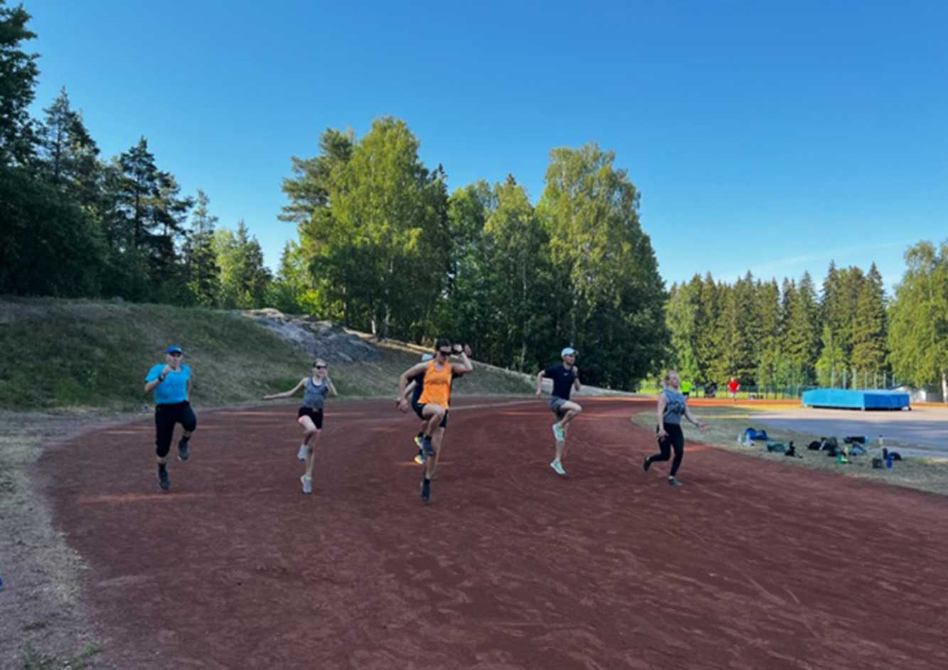 Nopeuskestävyysharjoitus: Juoksurinki - Juoksija